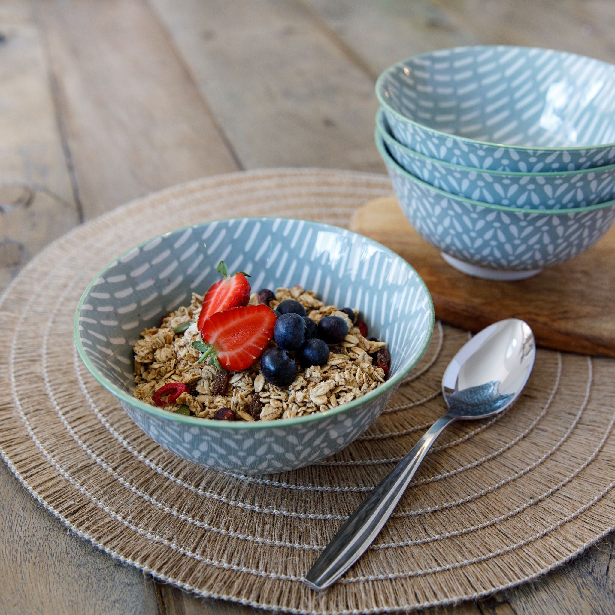 Mikasa Grey Tile Bowl - Mikasa Grey Tile Bowl 15.7CM – Sterling Home